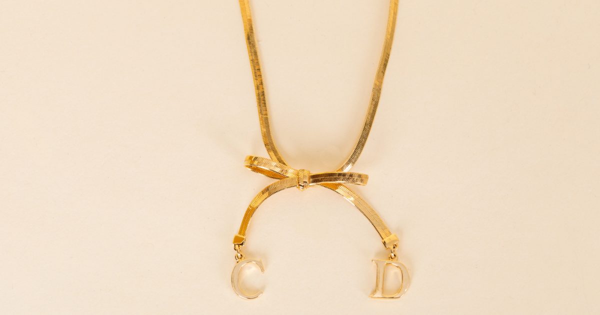 Christian Dior Vintage CD Bow Choker Necklace | Vivrelle