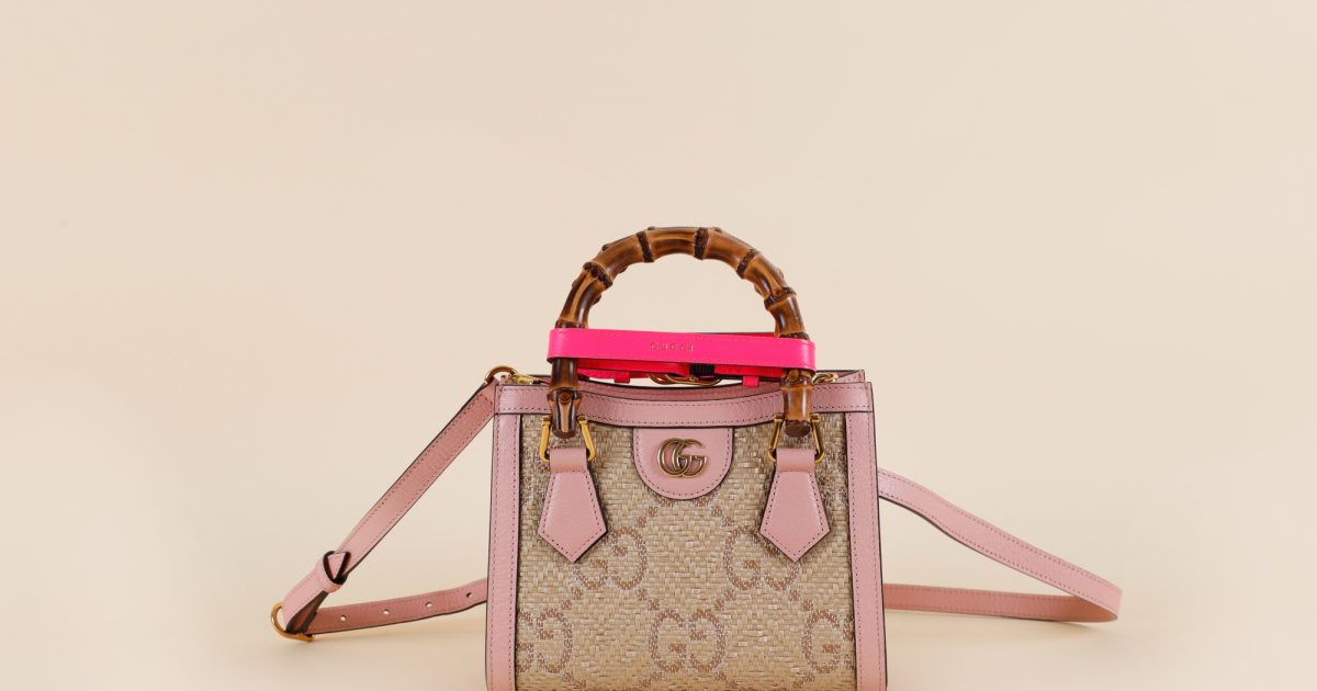Gucci Diana Raffia Mini Tote | Vivrelle