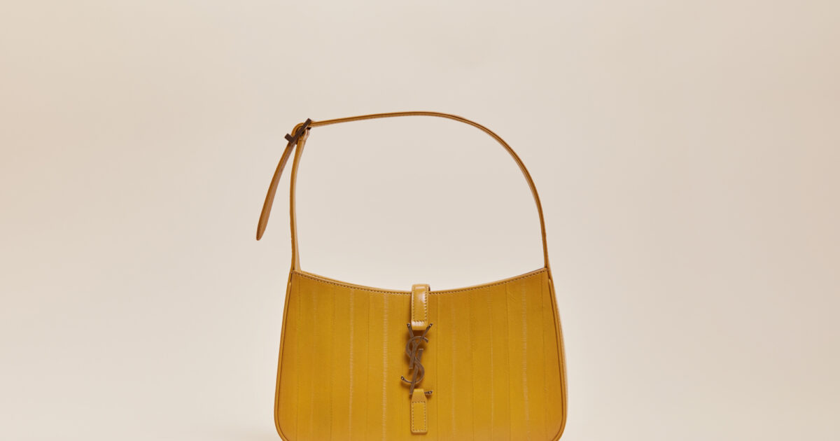 Saint Laurent Le 5 A 7 Hobo Bag | Vivrelle