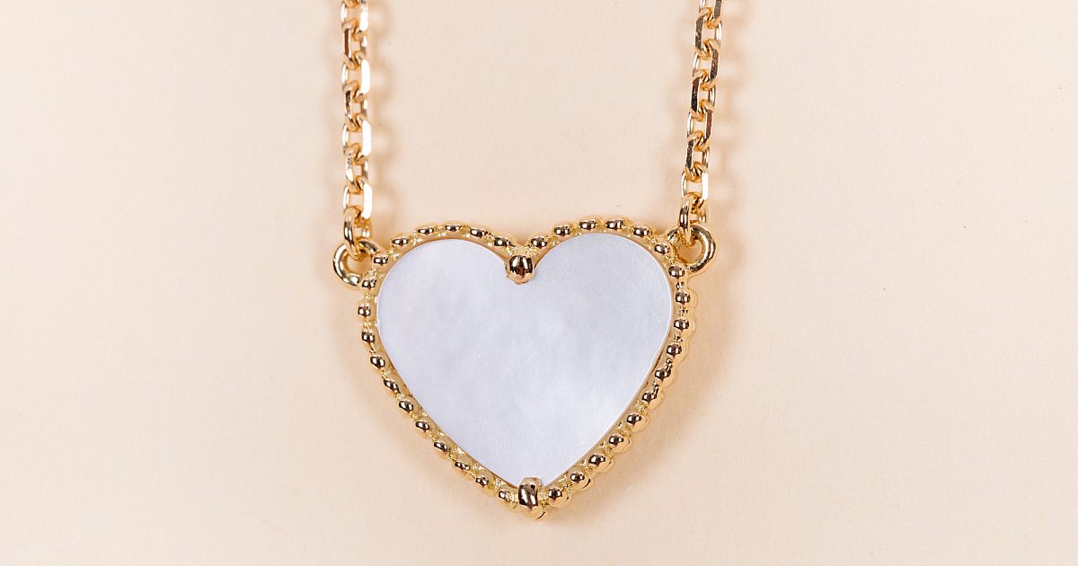 Van Cleef & Arpels Sweet Alhambra Heart Necklace | Vivrelle